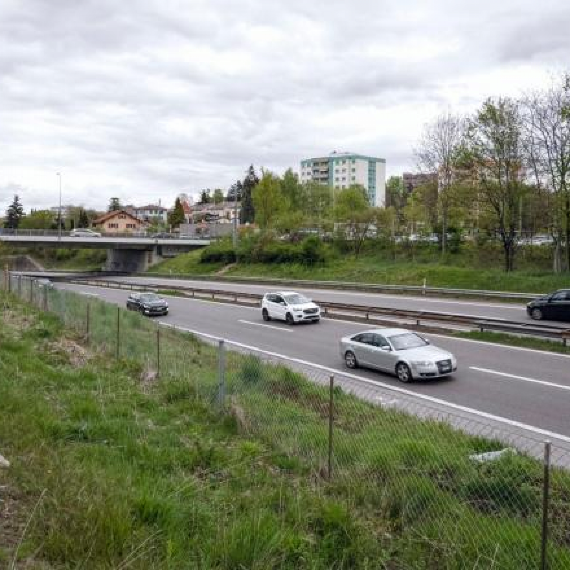 Concours d'idées lancé pour recouvrir l'autoroute A12 à Fribourg | Batimag